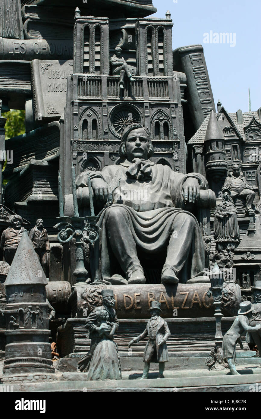 Statue of Honoré de Balzac by Zourab Tsereteli in Le Cap-d'Agde ...