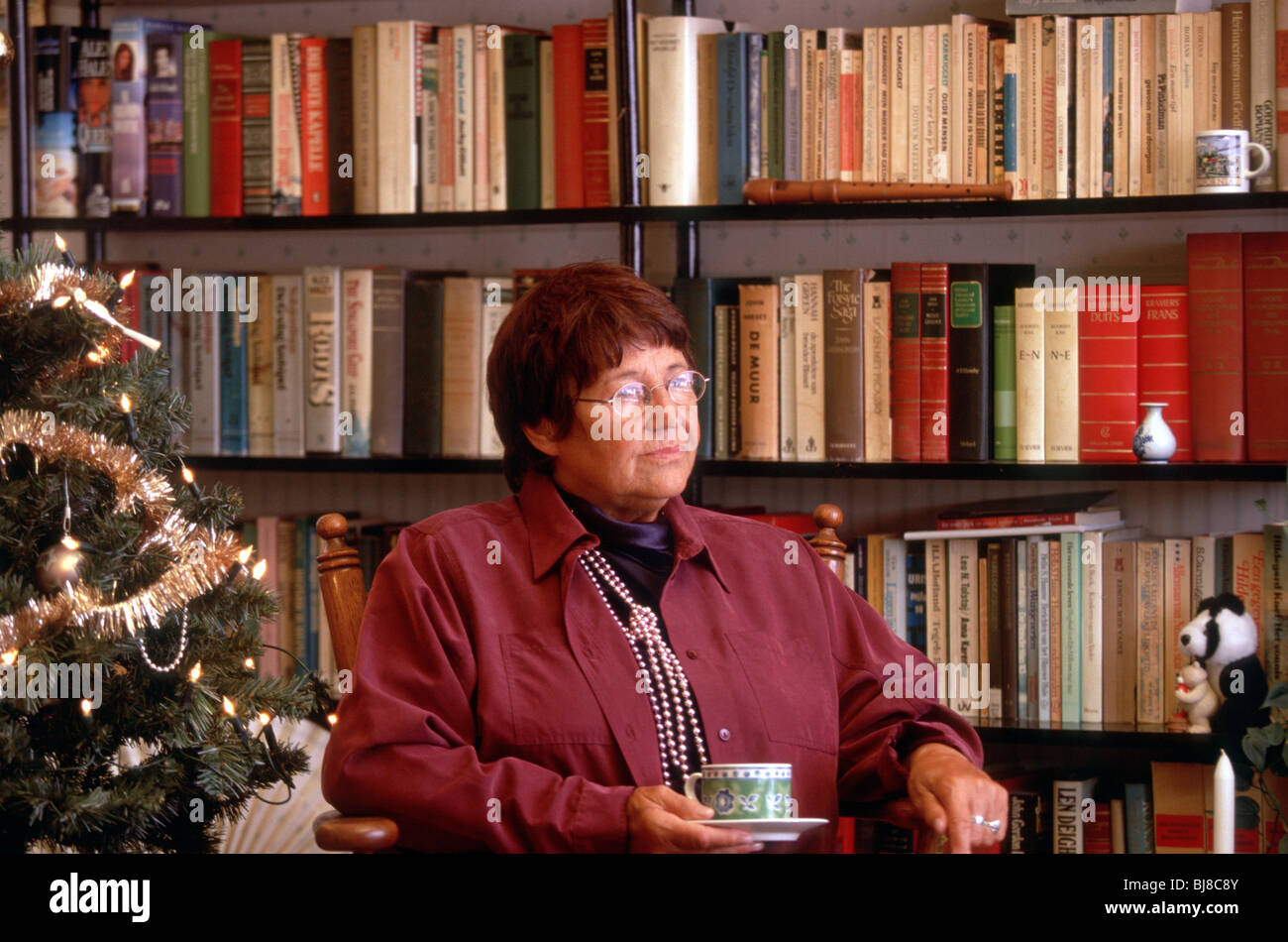 Lonely oap christmas hi-res stock photography and images - Alamy