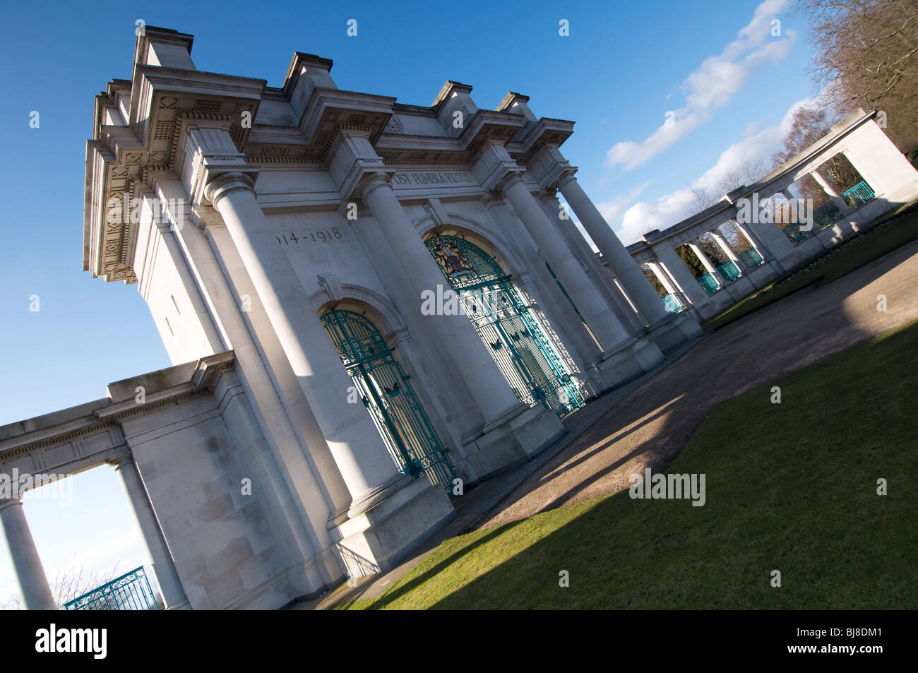 The memorial arch hi-res stock photography and images - Alamy