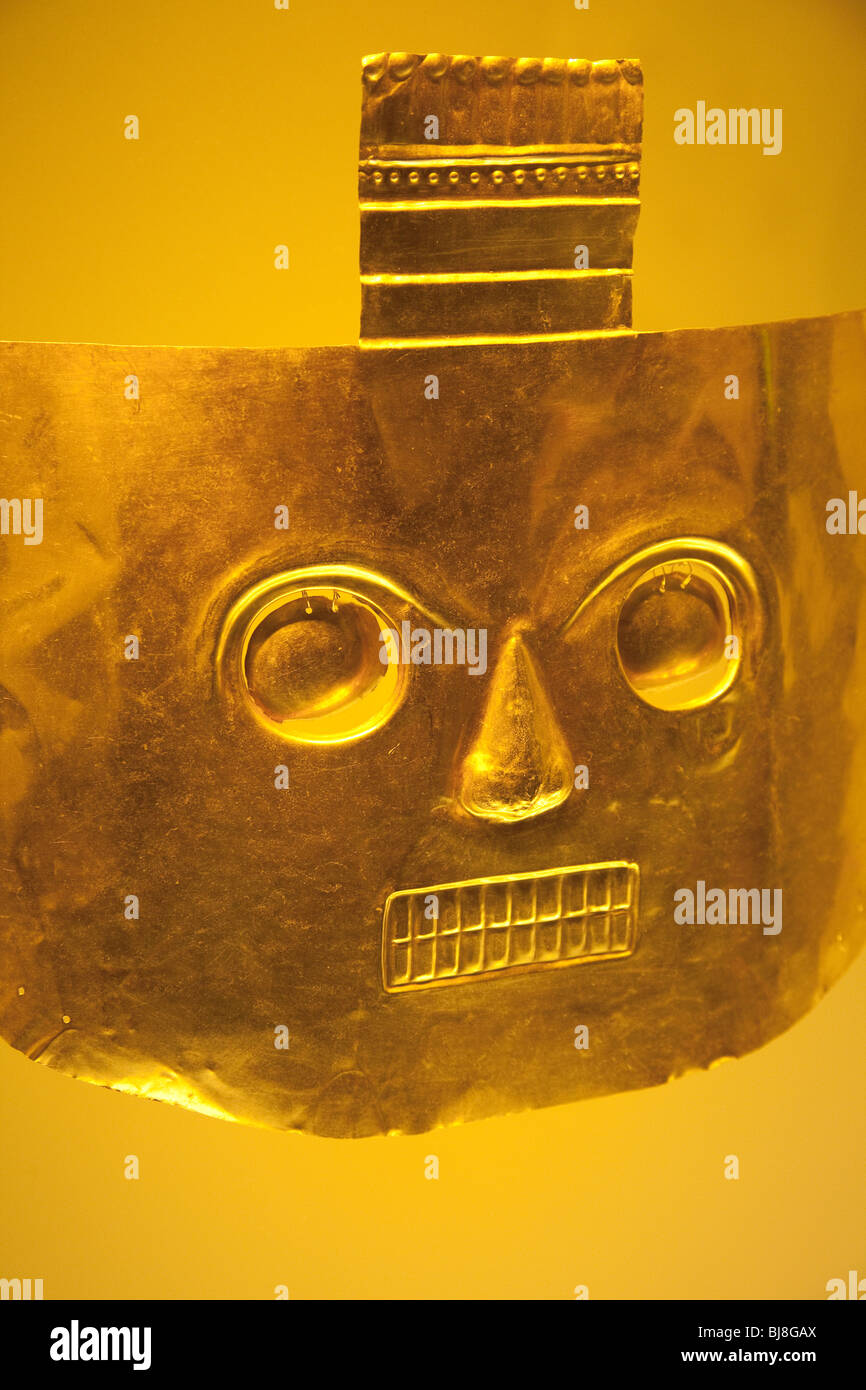 Gold artefact hi-res stock photography and images - Alamy