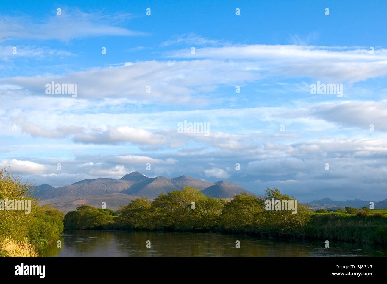 Carrauntoohil in the MacGillicuddy's Reeks range, from the river Laune ...