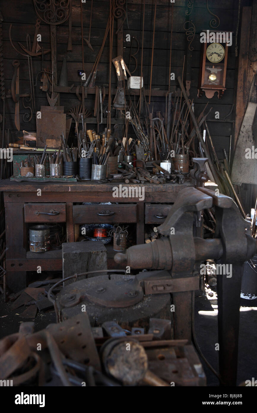 Traditional smithery hi-res stock photography and images - Alamy