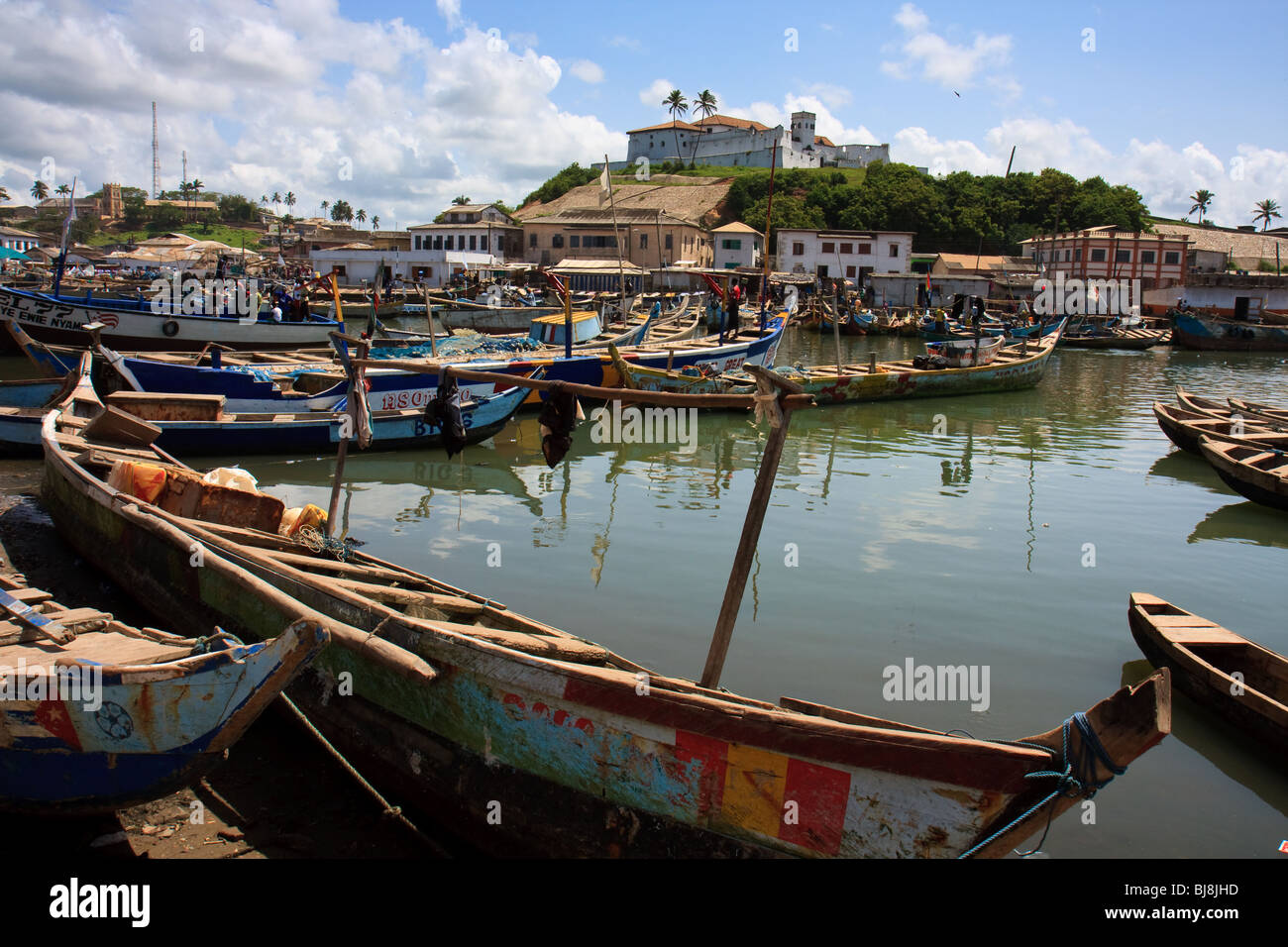 Africa Boat Elmina Castle Fort Ghana Port River Stock Photo - Alamy