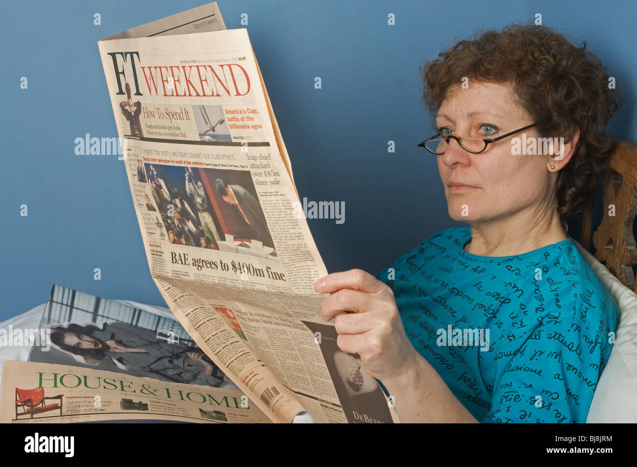 Financial times newspaper front page hi-res stock photography and ...