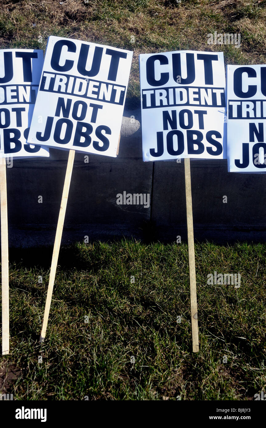 Anti atomic bomb demonstration hi-res stock photography and images - Alamy