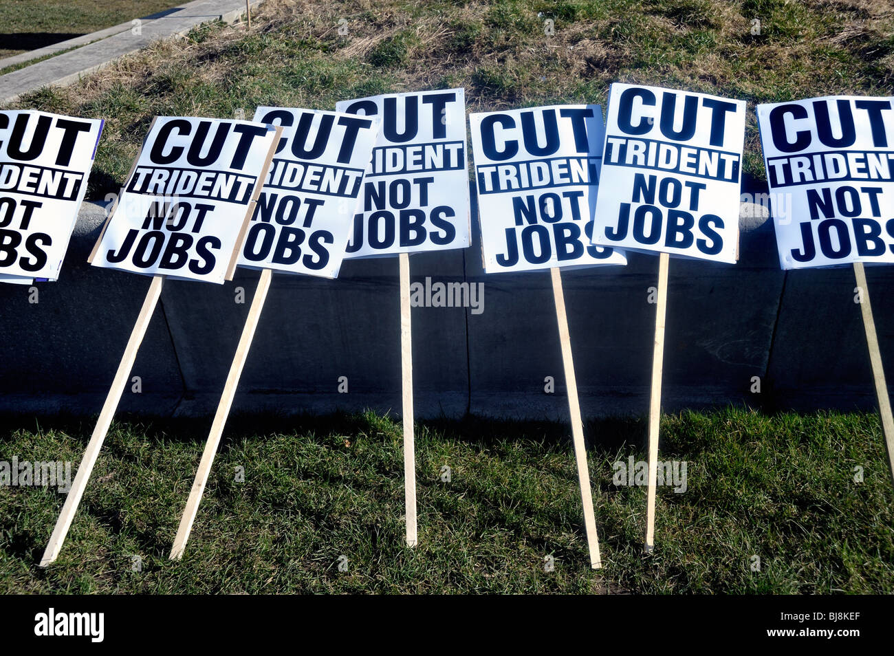 Anti atomic bomb demonstration hi-res stock photography and images - Alamy