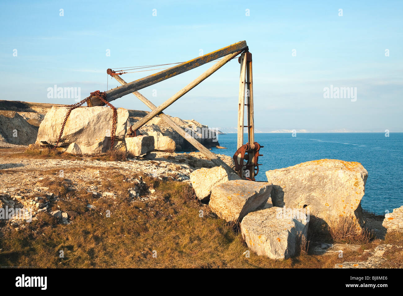 Old wooden crane hi-res stock photography and images - Alamy