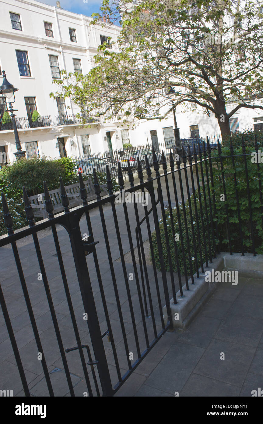 Victoria square London Gated park that holds a statue of Queen victoria ...