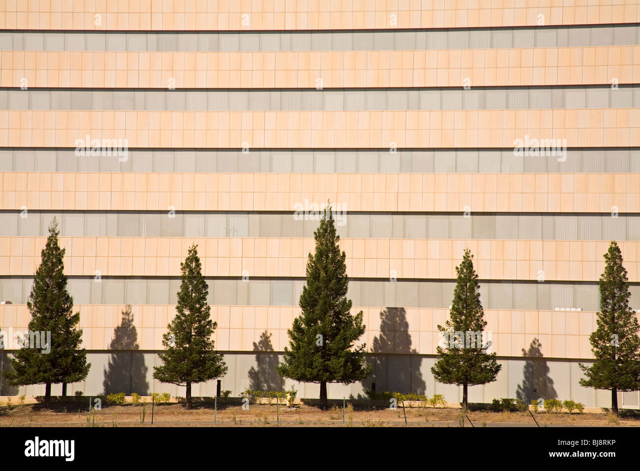 Ziggurat Building in Sacramento, California, USA Stock Photo - Alamy