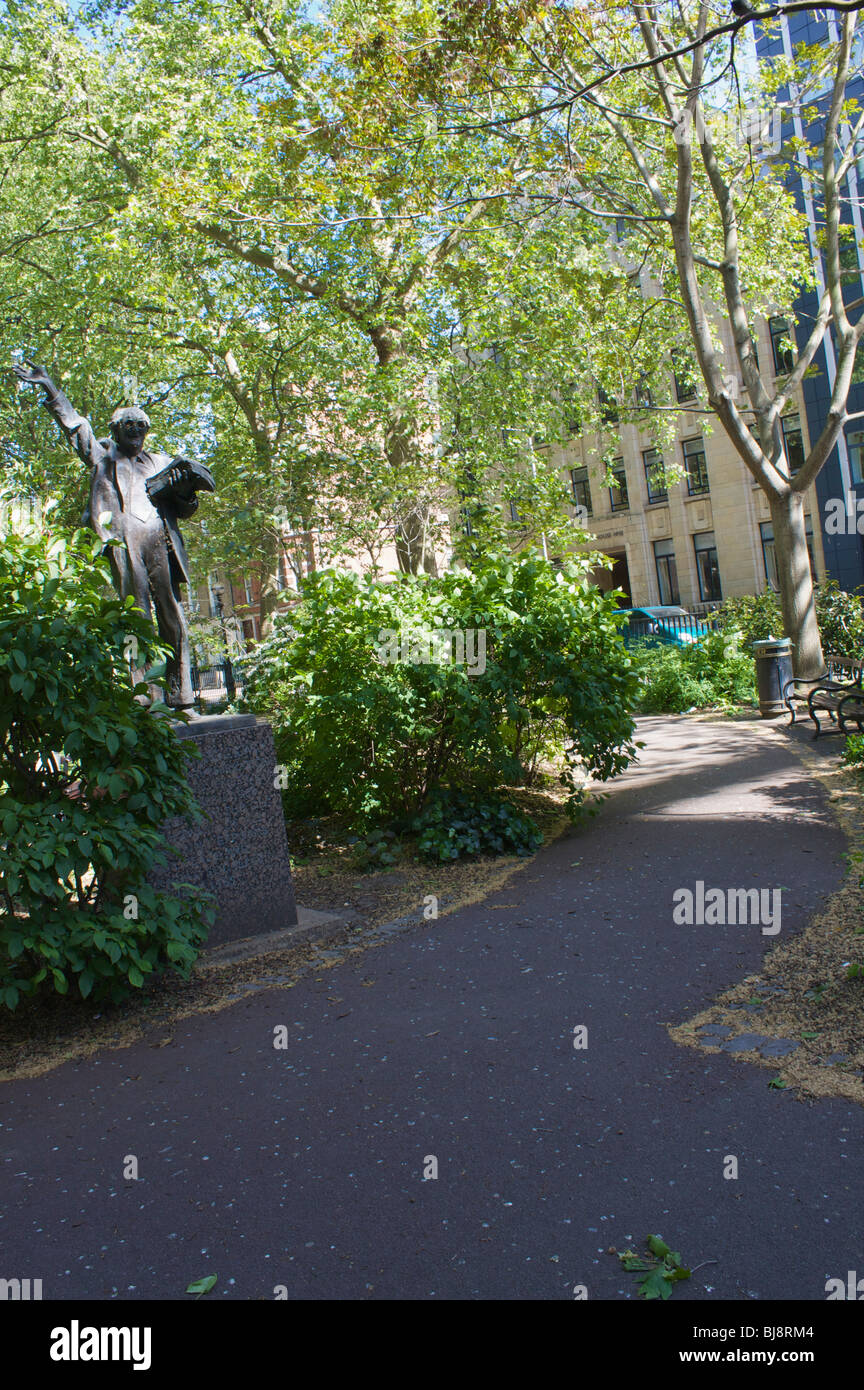 Red lion square london hi-res stock photography and images - Alamy