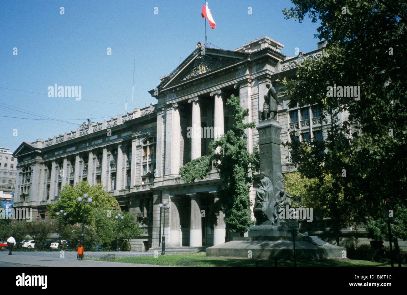 Santiago, Chile. The neoclassic façade of the Palace of Justice Stock ...