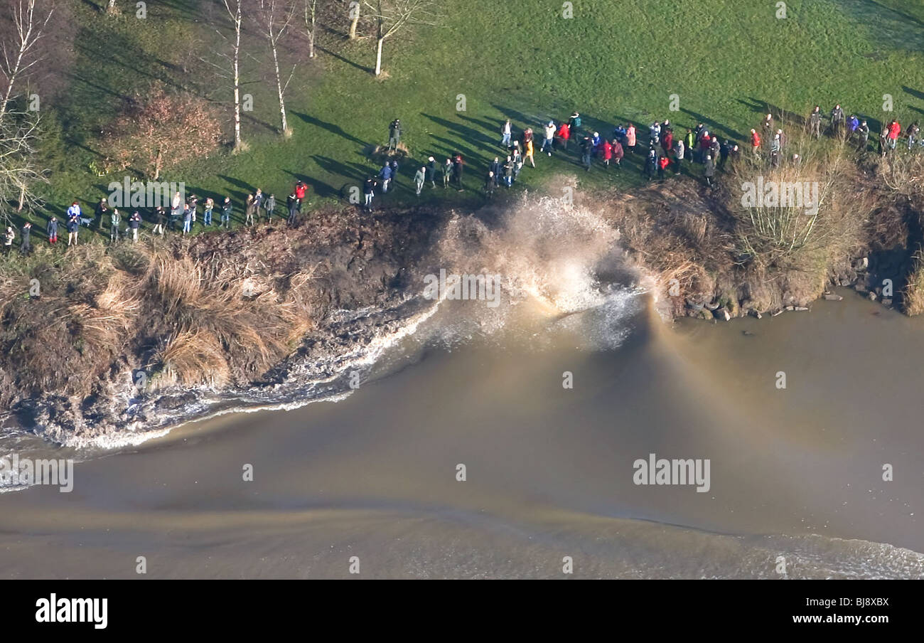 Severn bore 2010 hi-res stock photography and images - Alamy
