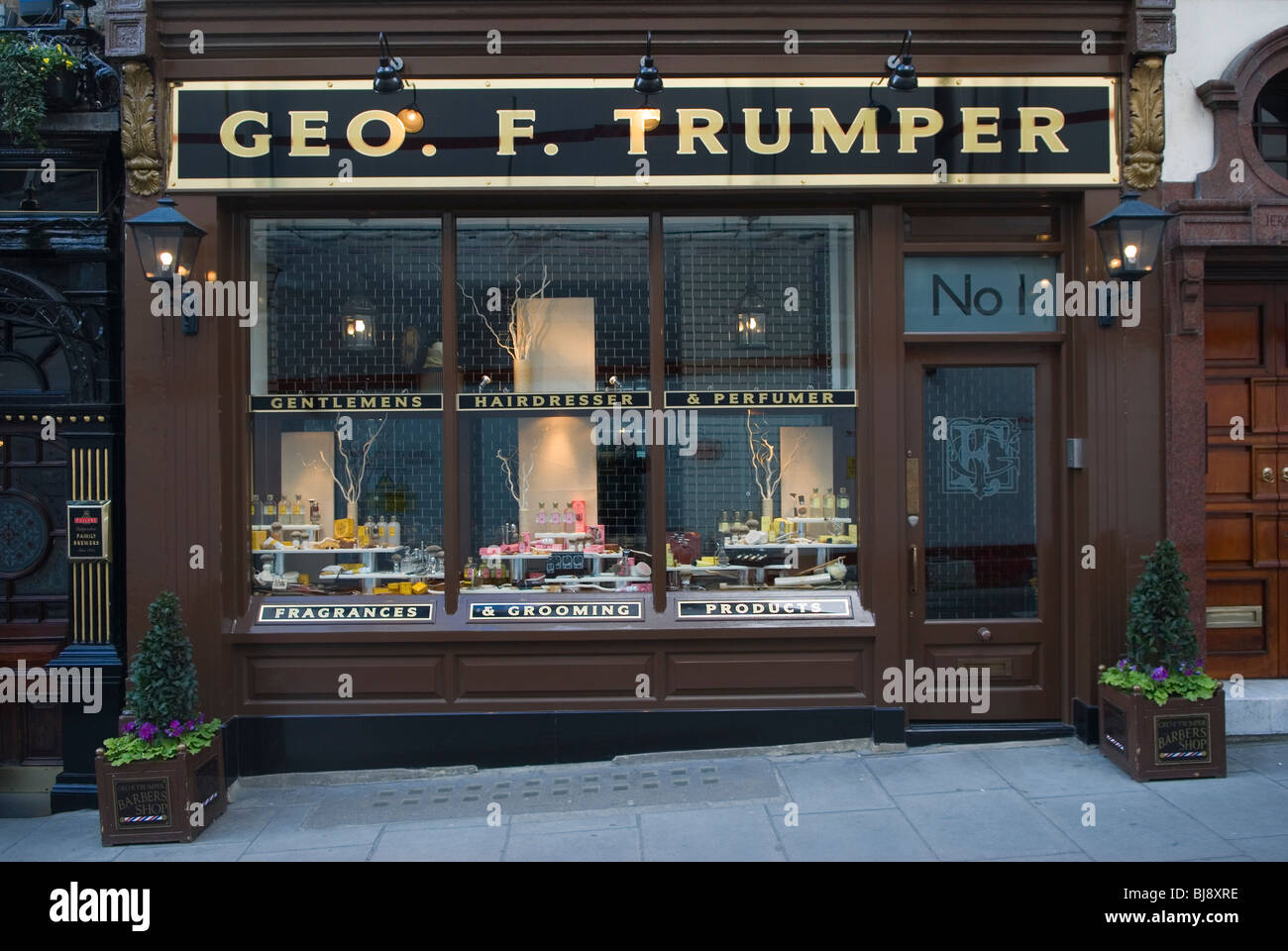 Trumpers High Resolution Stock Photography and Images - Alamy