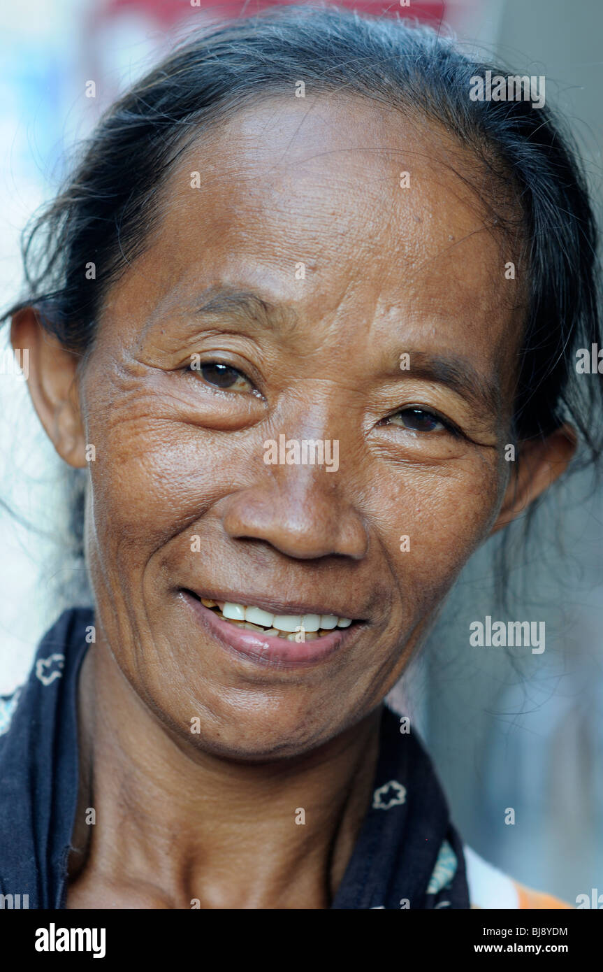 Balinese woman in Kuta, Bali, Indonesia Stock Photo - Alamy