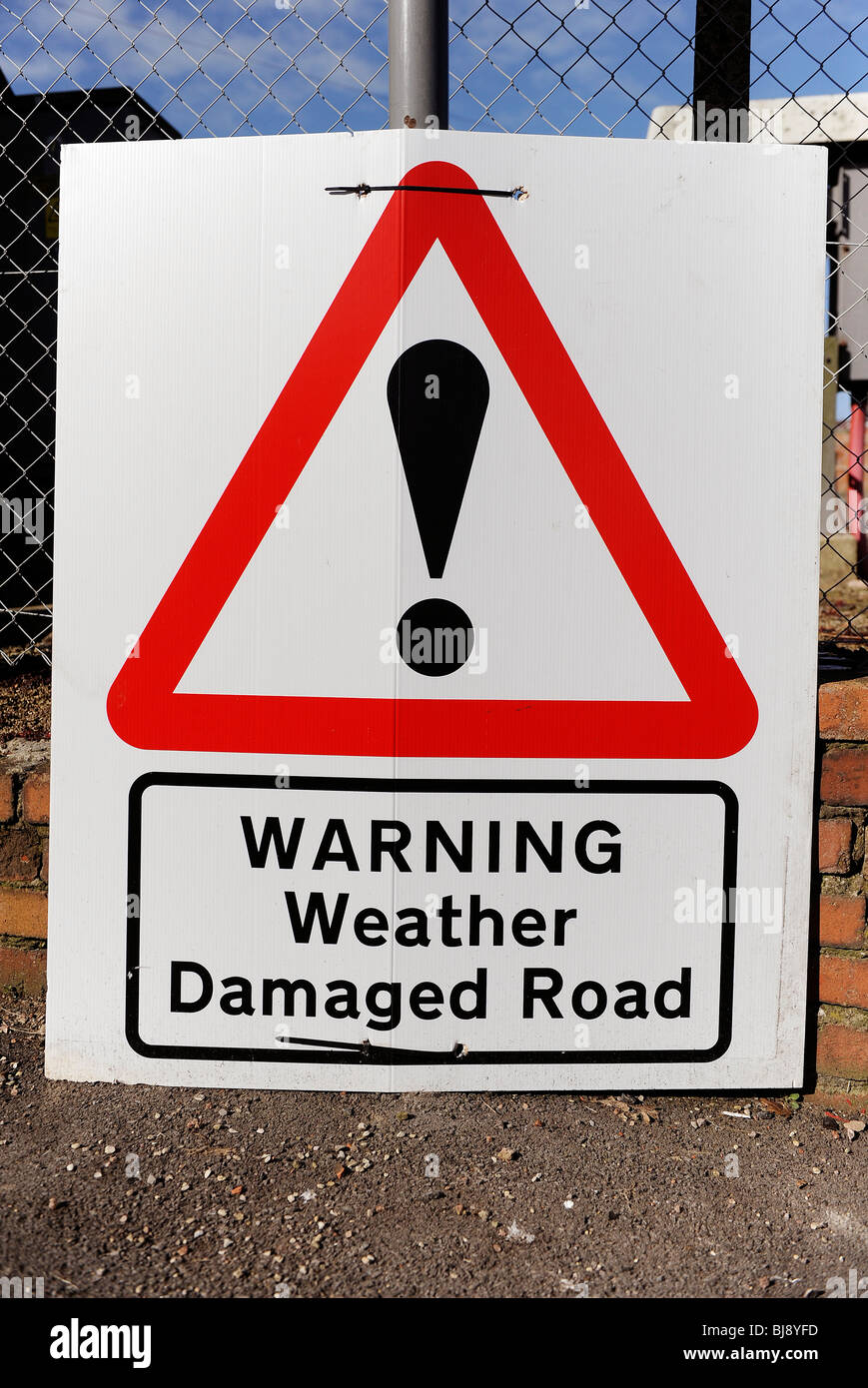 Potholes sign hi-res stock photography and images - Alamy