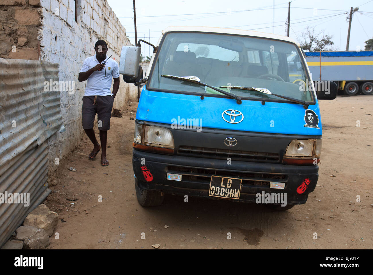 Africa Angola Bus Driver Luanda Bairro Minibus Men Stock Photo - Alamy