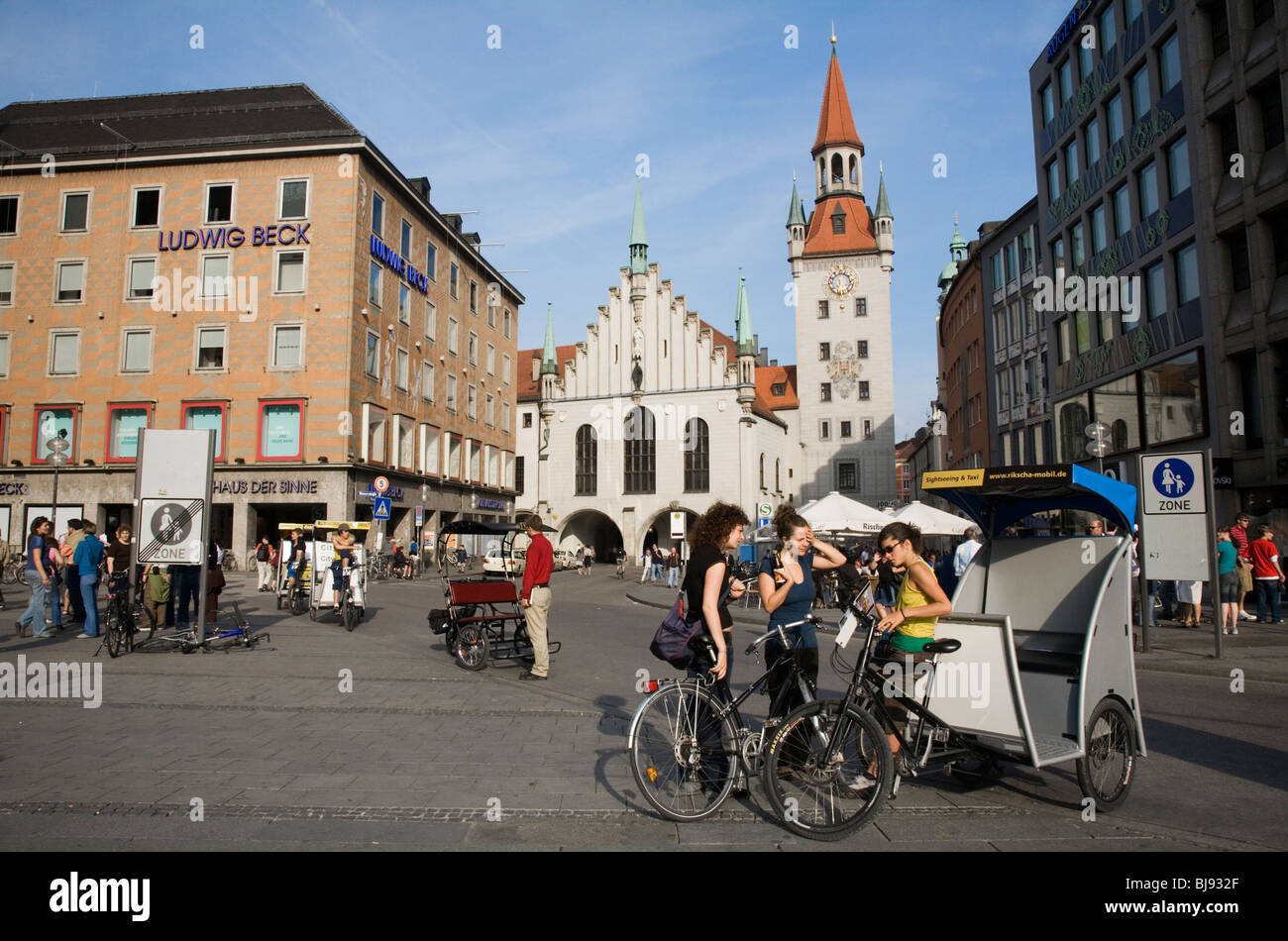 Altes Rathaus - Marienplatz Munich, Germany Stock Photo - Alamy