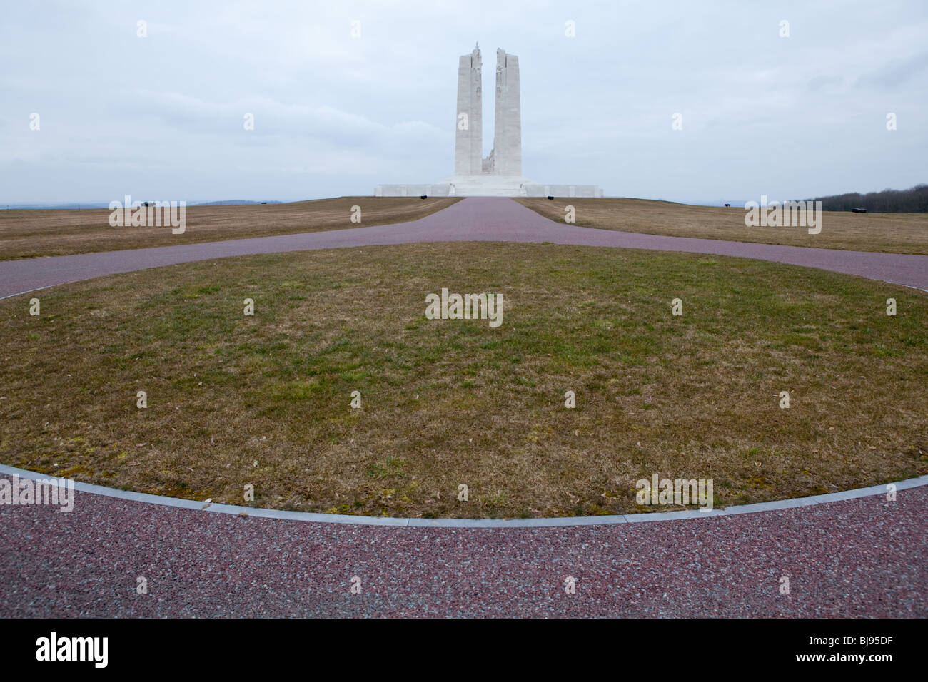 The Canadian war memorial at Vimy Ridge, near Arras, France Stock Photo ...