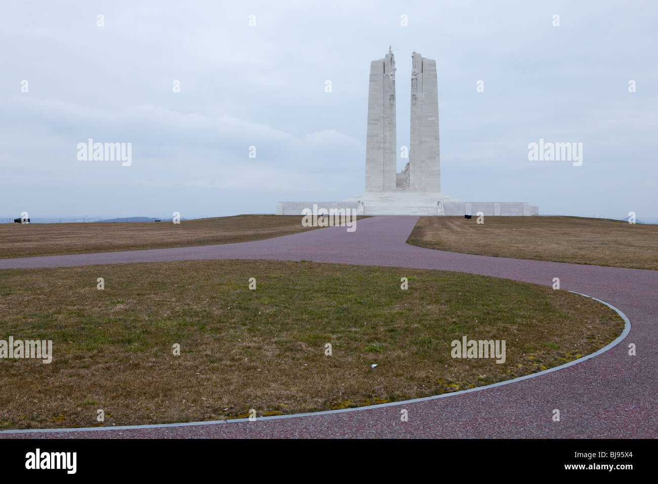The Canadian war memorial at Vimy Ridge, near Arras, France Stock Photo ...