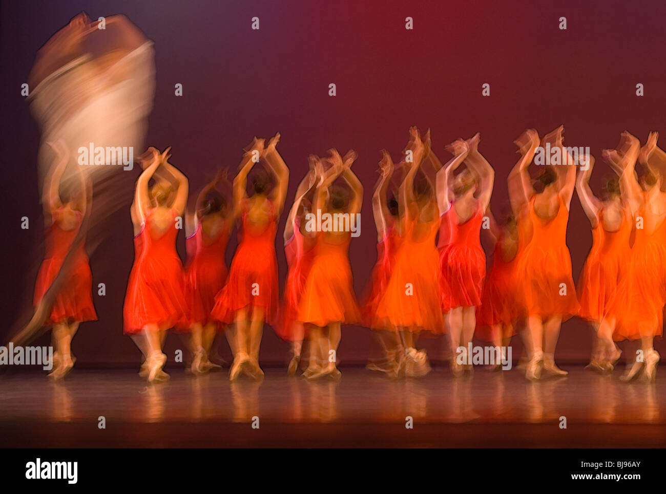 Corps de ballet hi-res stock photography and images - Alamy