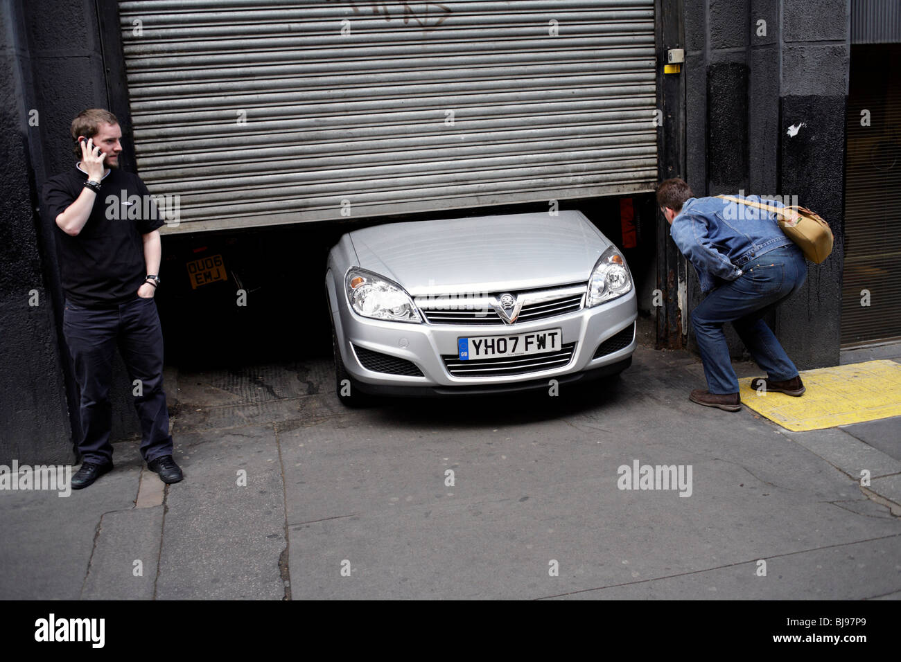 Funny car stuck hi-res stock photography and images - Alamy
