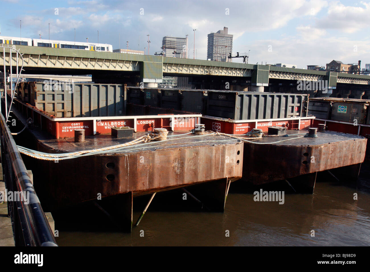 Train barges hi-res stock photography and images - Alamy