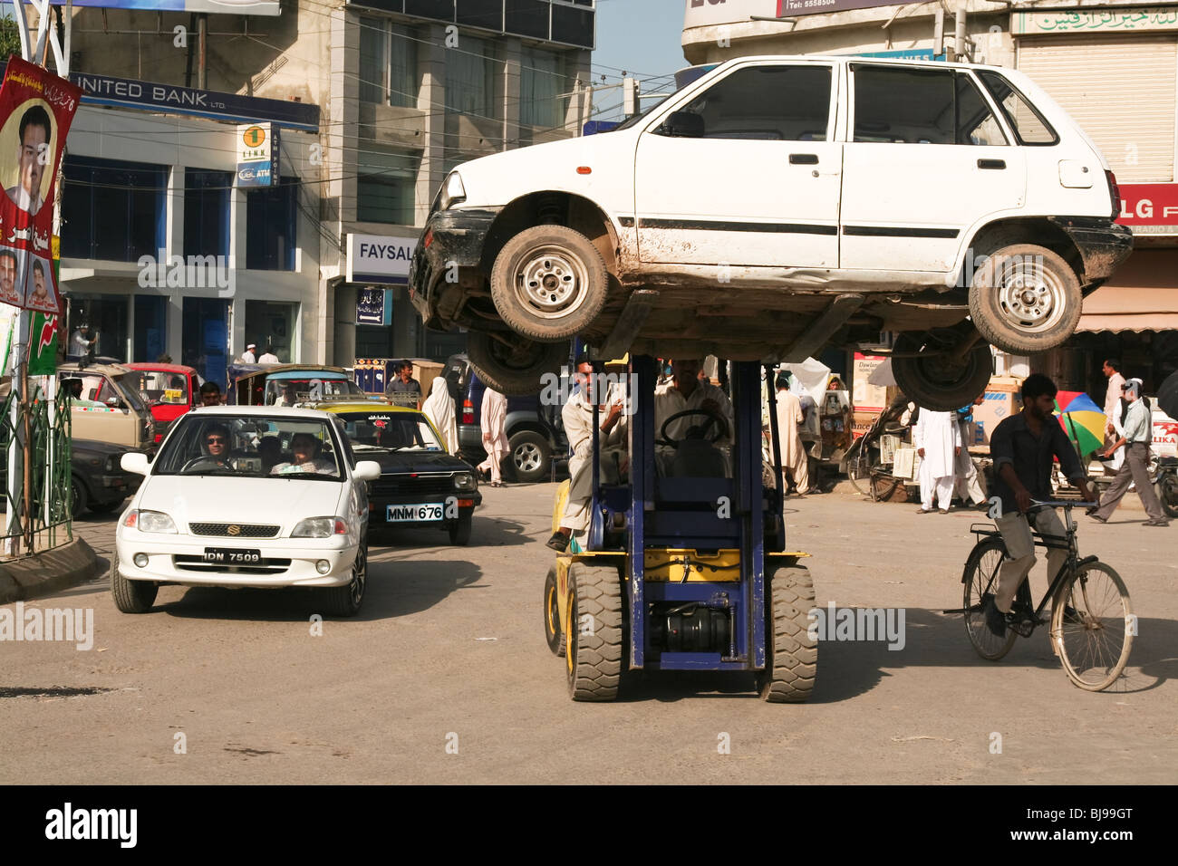 Fowara Chowk Pakistan Punjab Rawalpindi Transport Stock Photo - Alamy
