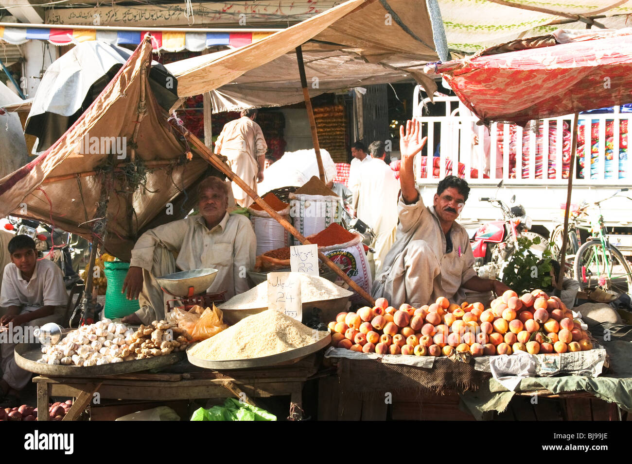 Market Pakistan Punjab Rajah Bazaar Rawalpindi Stock Photo - Alamy