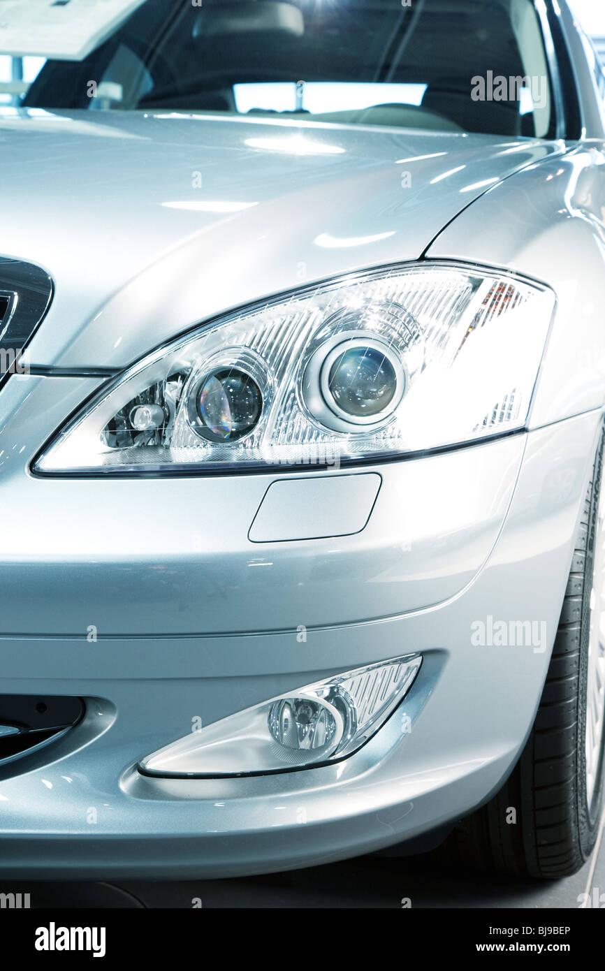 Front view of a luxury car Mercedes Benz cars dealership in Stuttgart ...