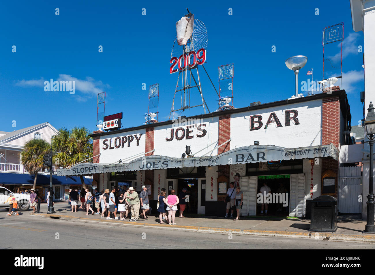 Duval street hi-res stock photography and images - Alamy