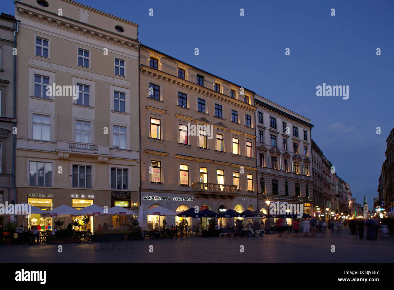 Market square in krakow hi-res stock photography and images - Alamy
