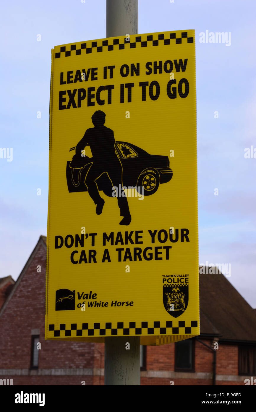 Car crime prevention sign hi-res stock photography and images - Alamy
