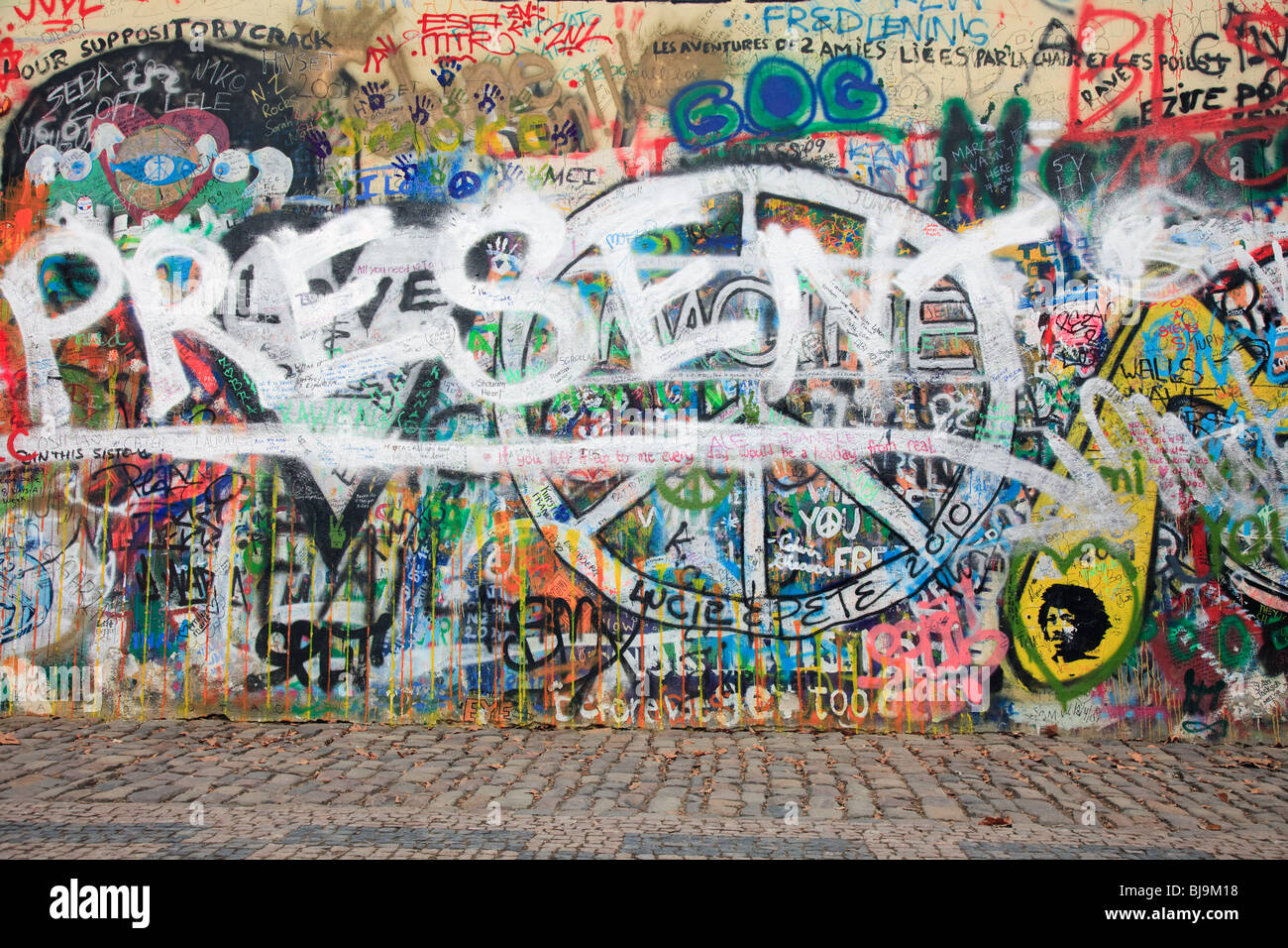 Graffiti prague hi-res stock photography and images - Alamy