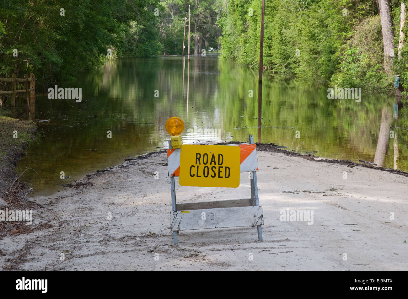 Florida flooding sign hi-res stock photography and images - Alamy