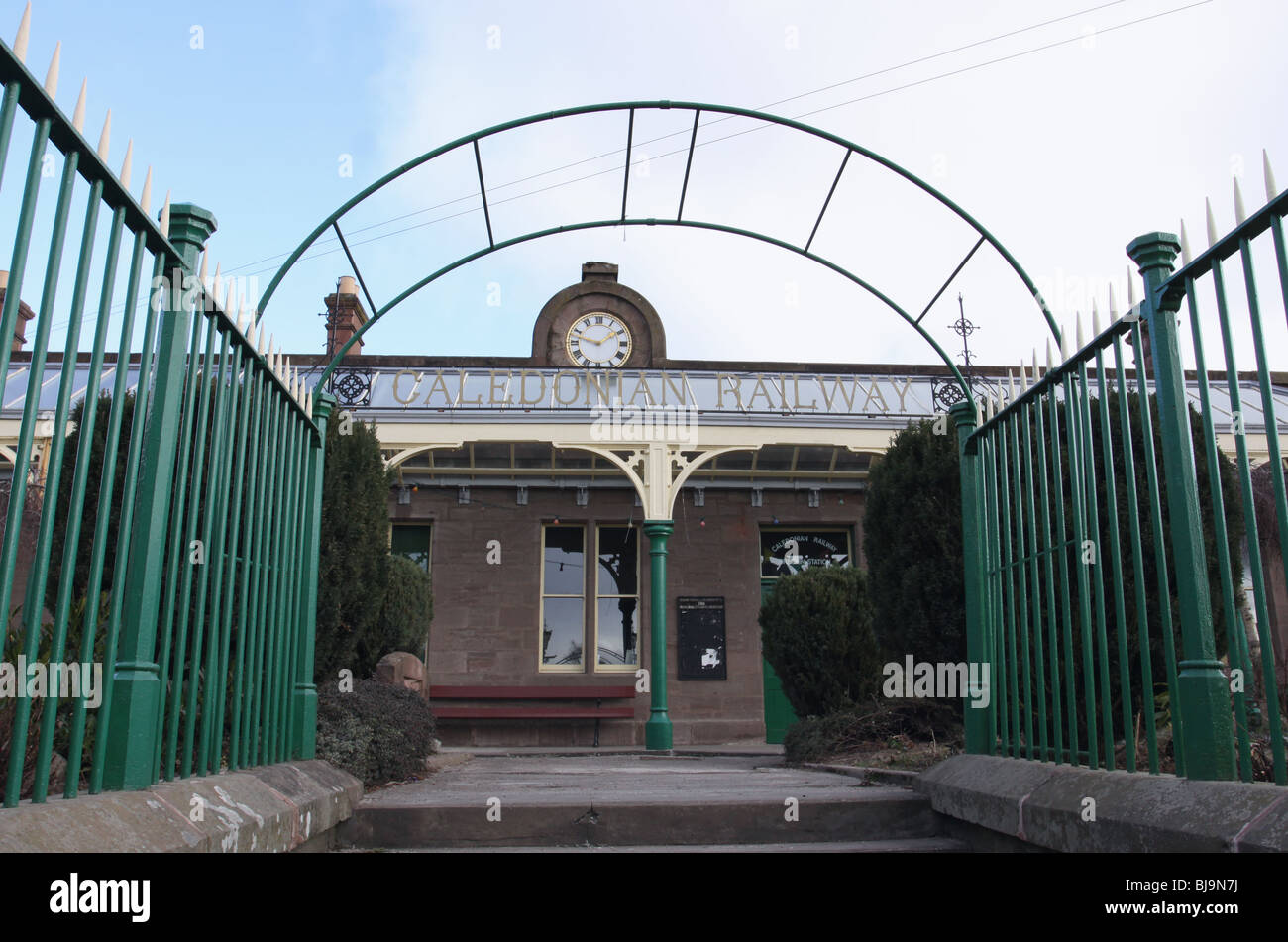 Caledonian railway station hi-res stock photography and images - Alamy