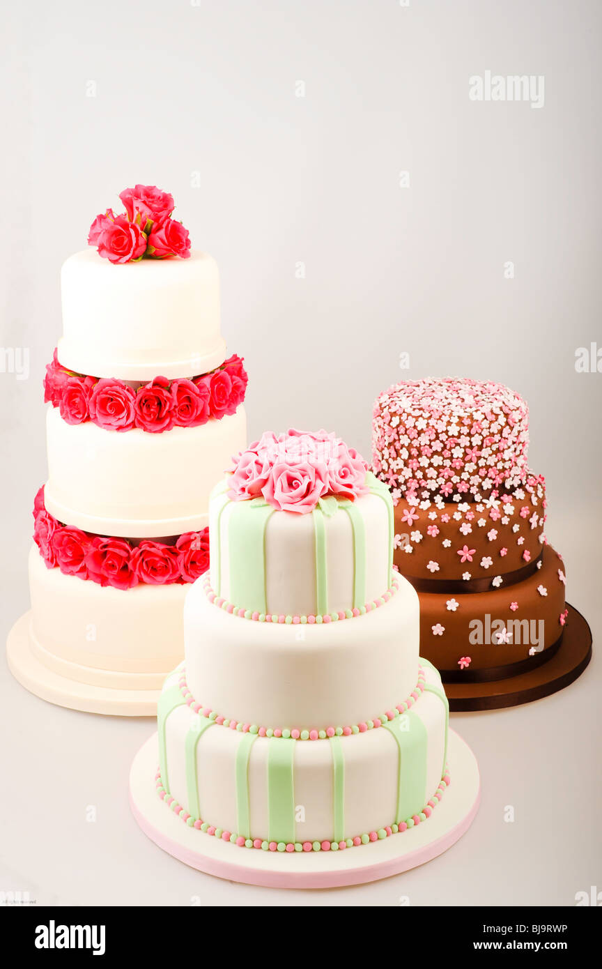 Three tiered birthday cake hi-res stock photography and images - Alamy