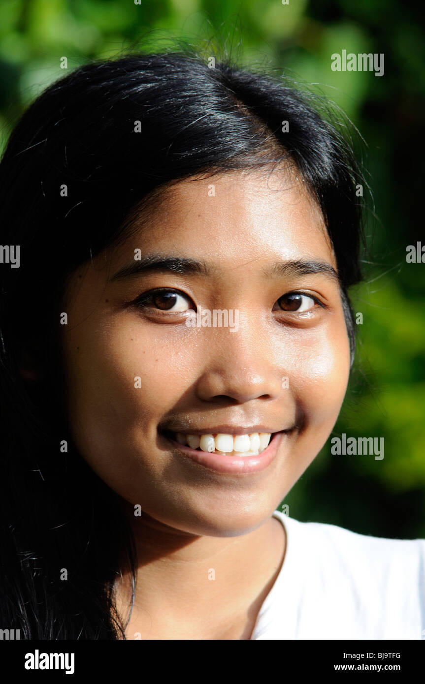 Balinese girl, Kuta, Bali, Indonesia Stock Photo - Alamy