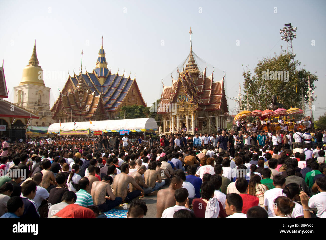 Buddhist followers thailand hi-res stock photography and images - Alamy