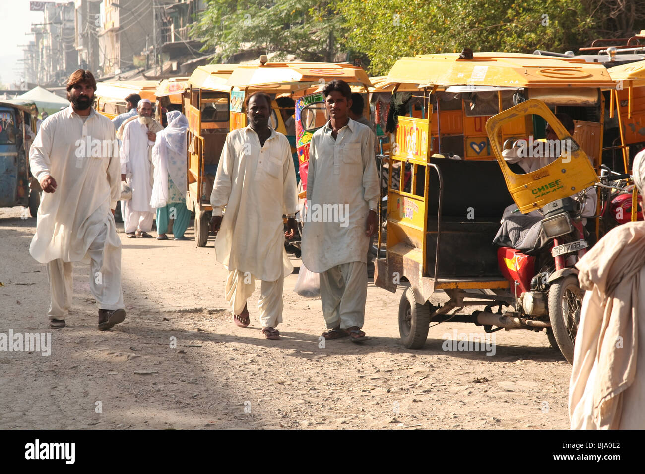 Fowara Chowk Pakistan Punjab Rawalpindi Men Stock Photo - Alamy