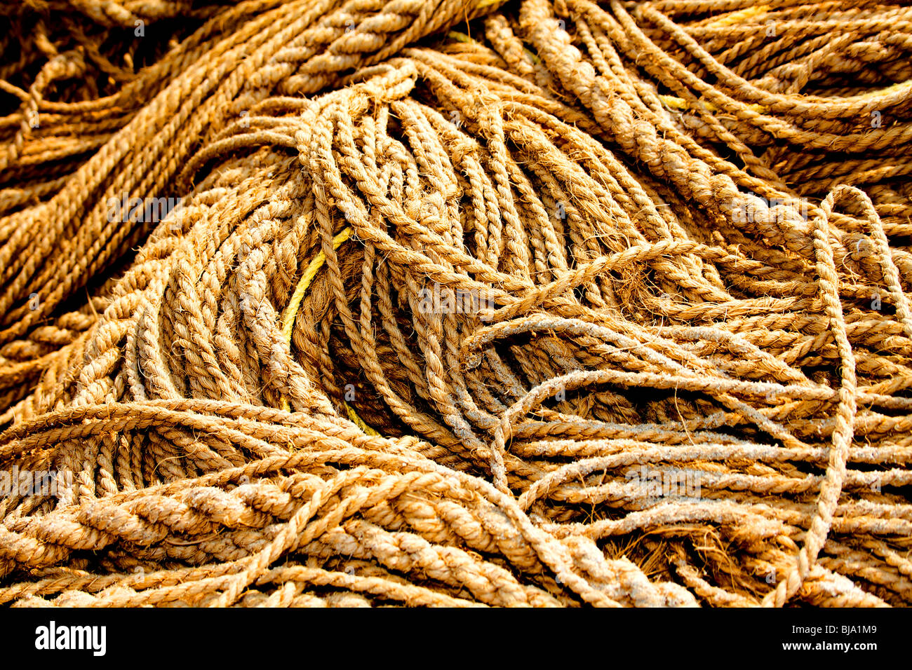 Bundle of rope hi-res stock photography and images - Alamy