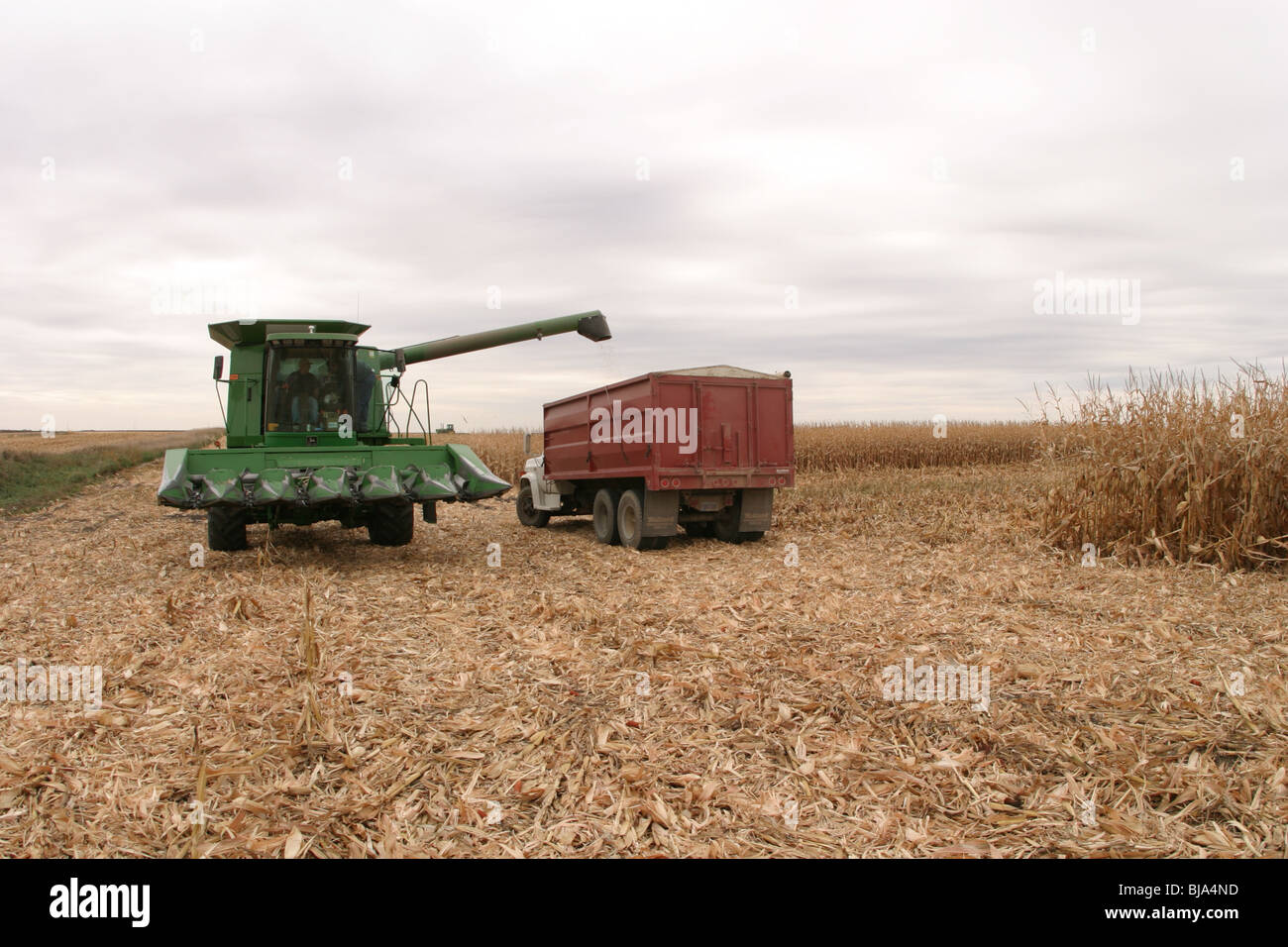 John deere tractor iowa hi-res stock photography and images - Alamy