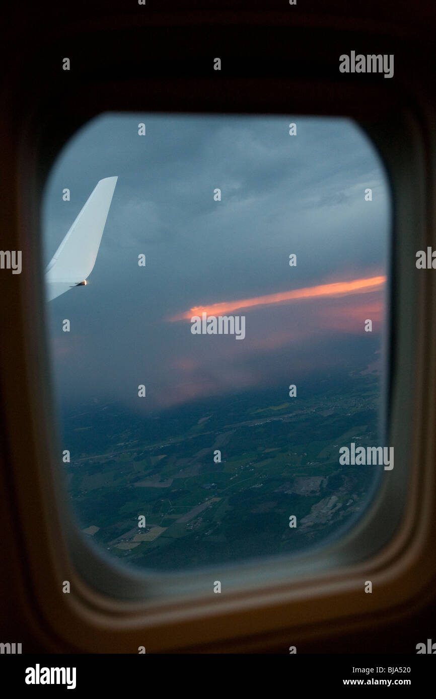 Aeroplane wing inside aeroplane hi-res stock photography and images - Alamy