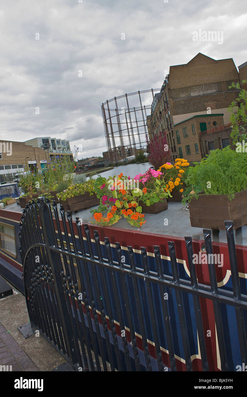 Tow path steps hi-res stock photography and images - Alamy