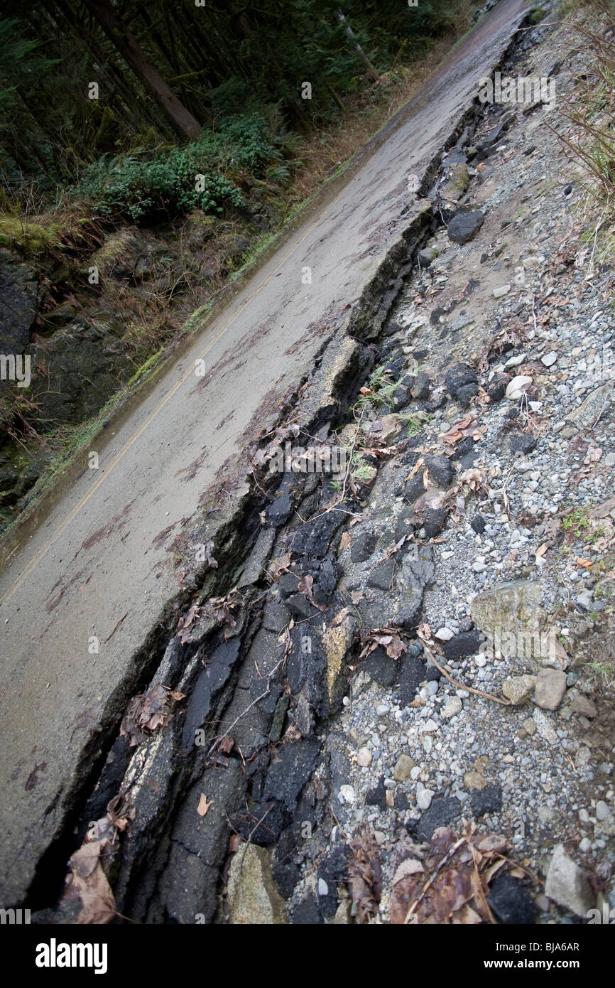 Crumbling road hi-res stock photography and images - Alamy