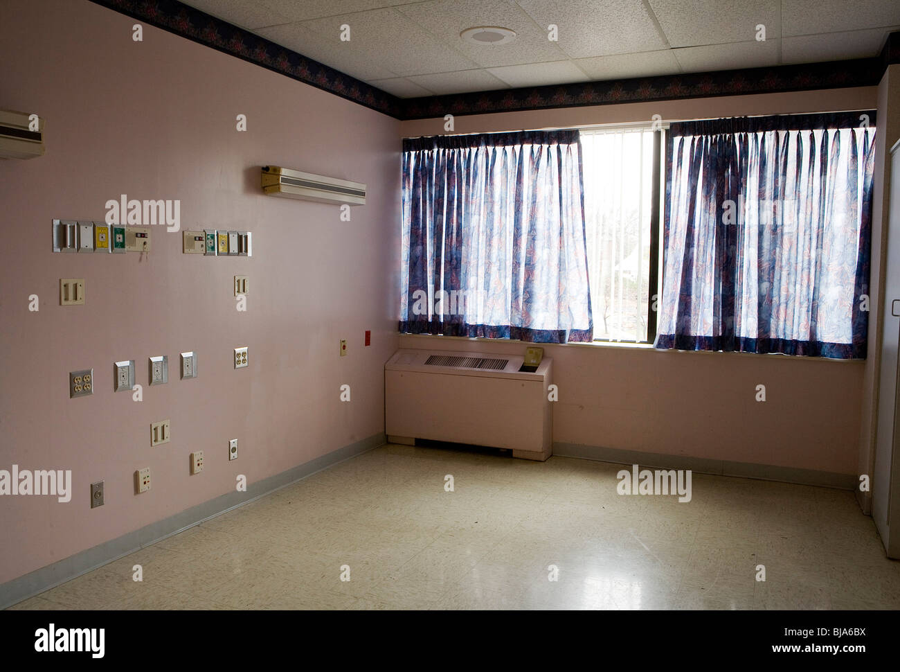 Room signage hi-res stock photography and images - Alamy