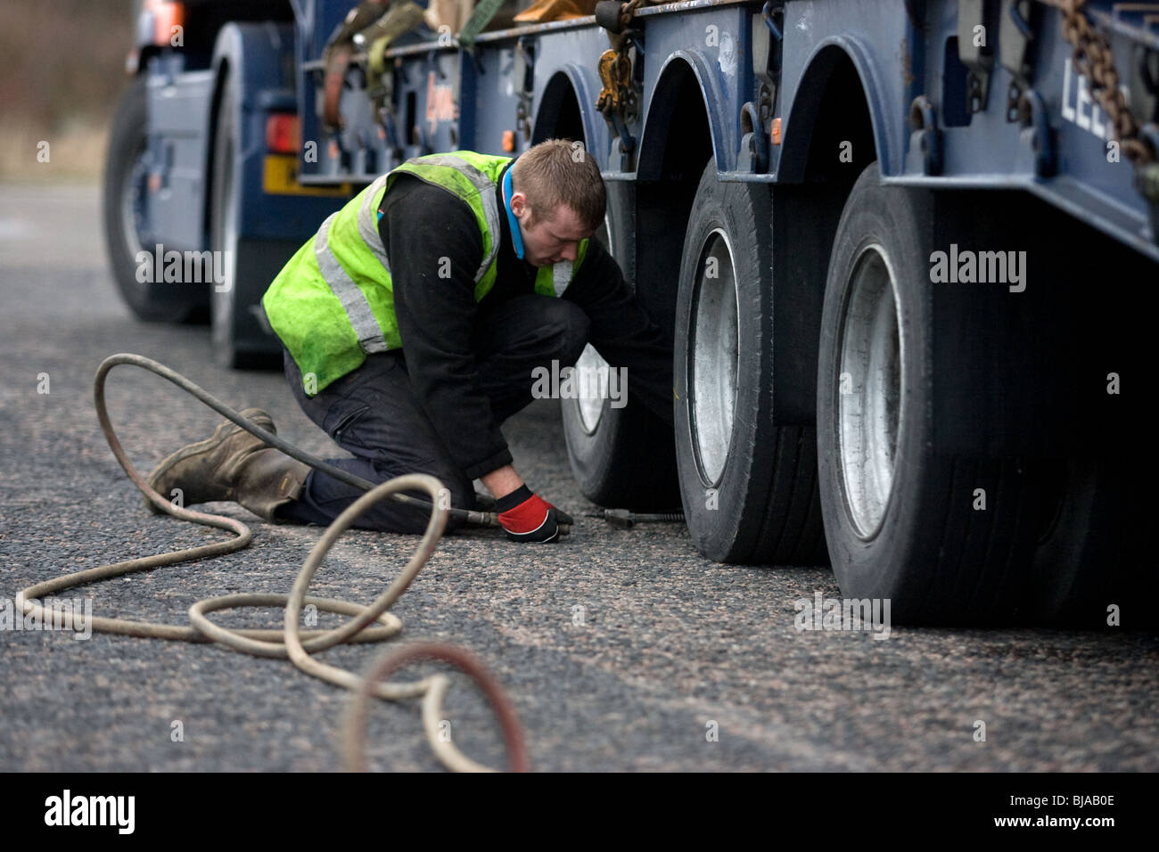 Lorry tyre hi-res stock photography and images - Alamy