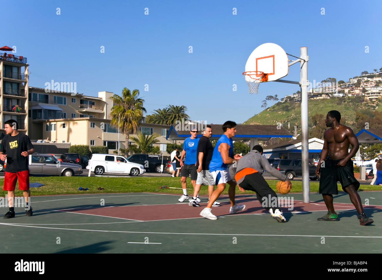 Basketball playing man california hi-res stock photography and images ...