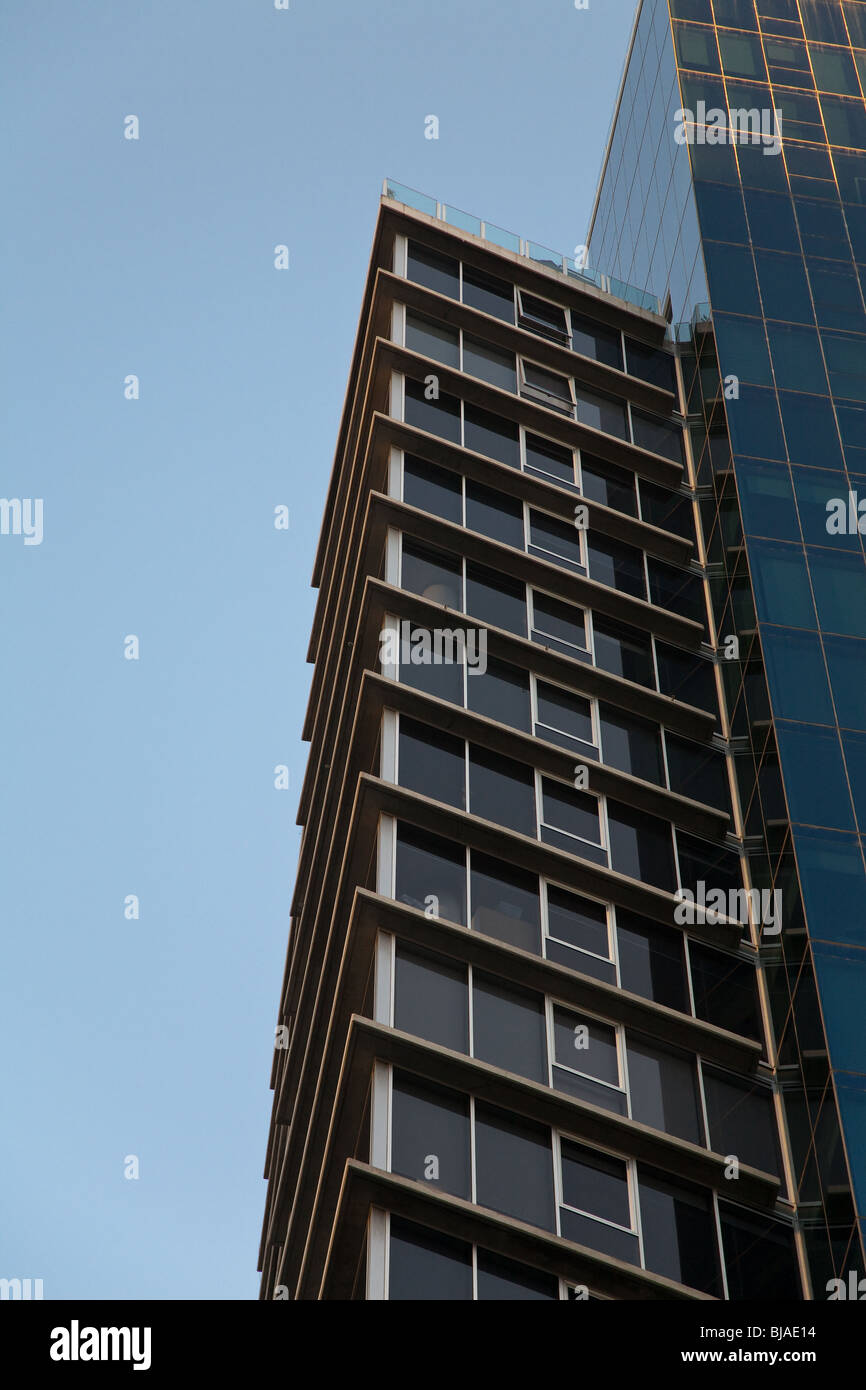 Melbourne apartment building hi-res stock photography and images - Alamy