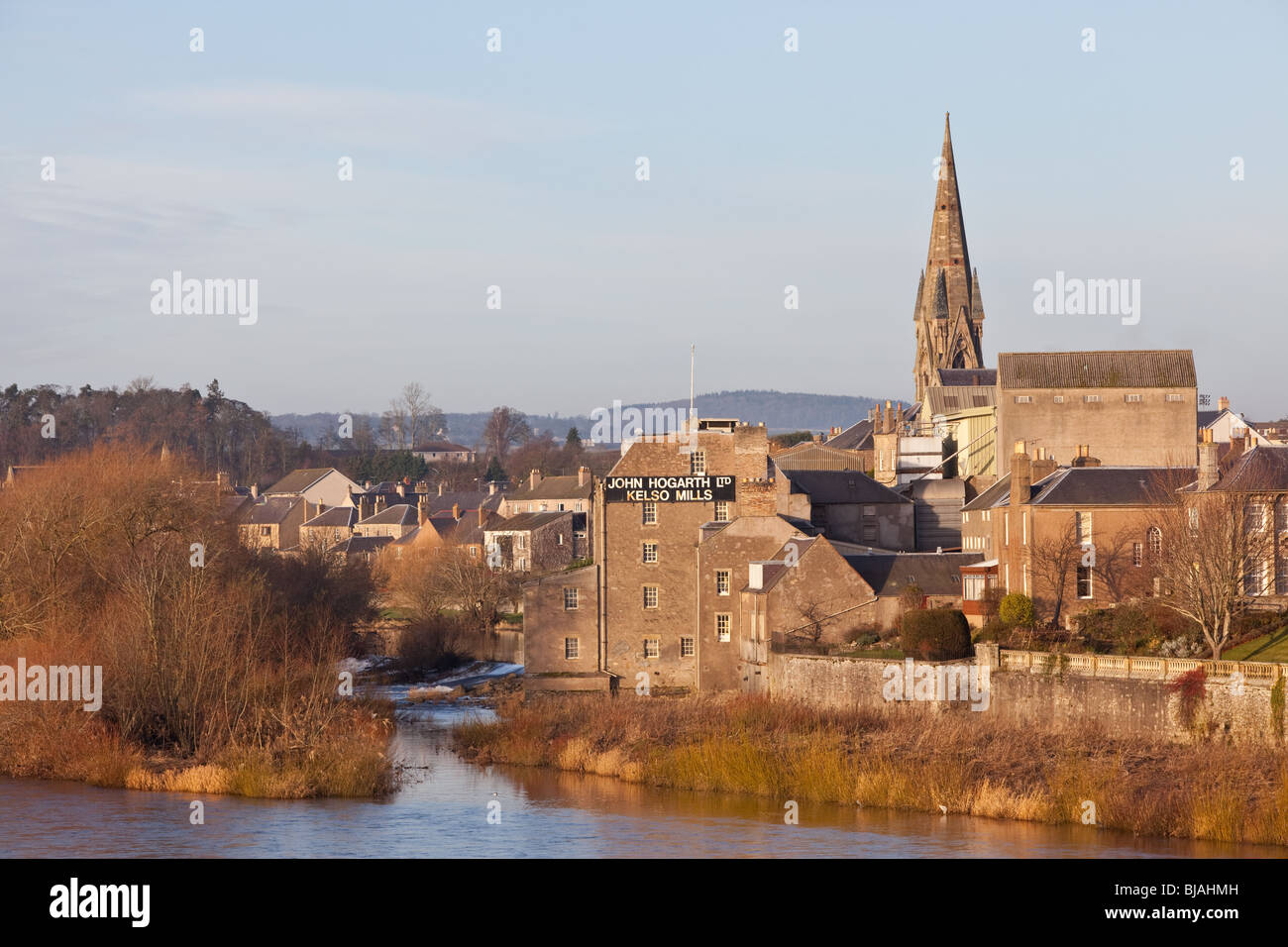 River tweed kelso hi-res stock photography and images - Alamy