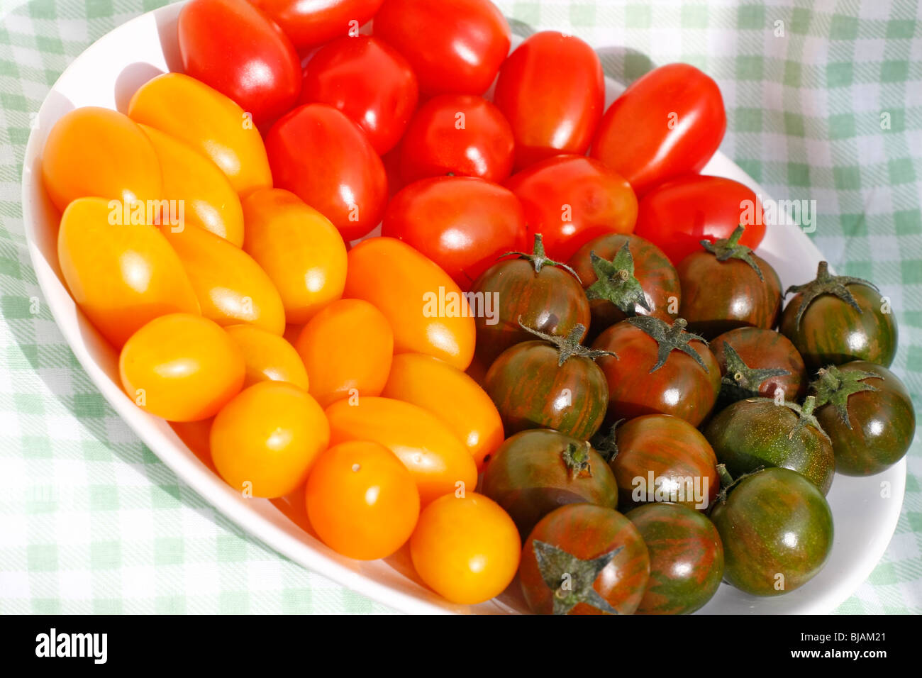 cherry cocktail tomatoes Stock Photo - Alamy